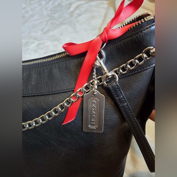 Coach | Bags | Vintage Coach Legacy Black Slim Duffle Leather Crossbody ...